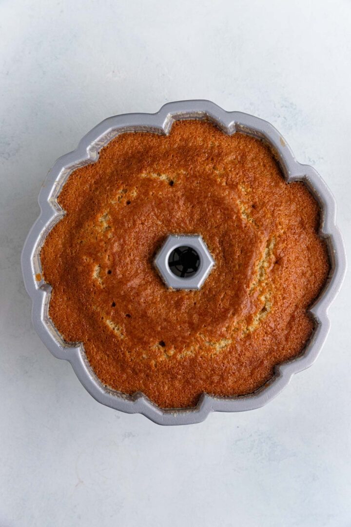 Vanilla Bundt Cake with Vanilla Bean Paste