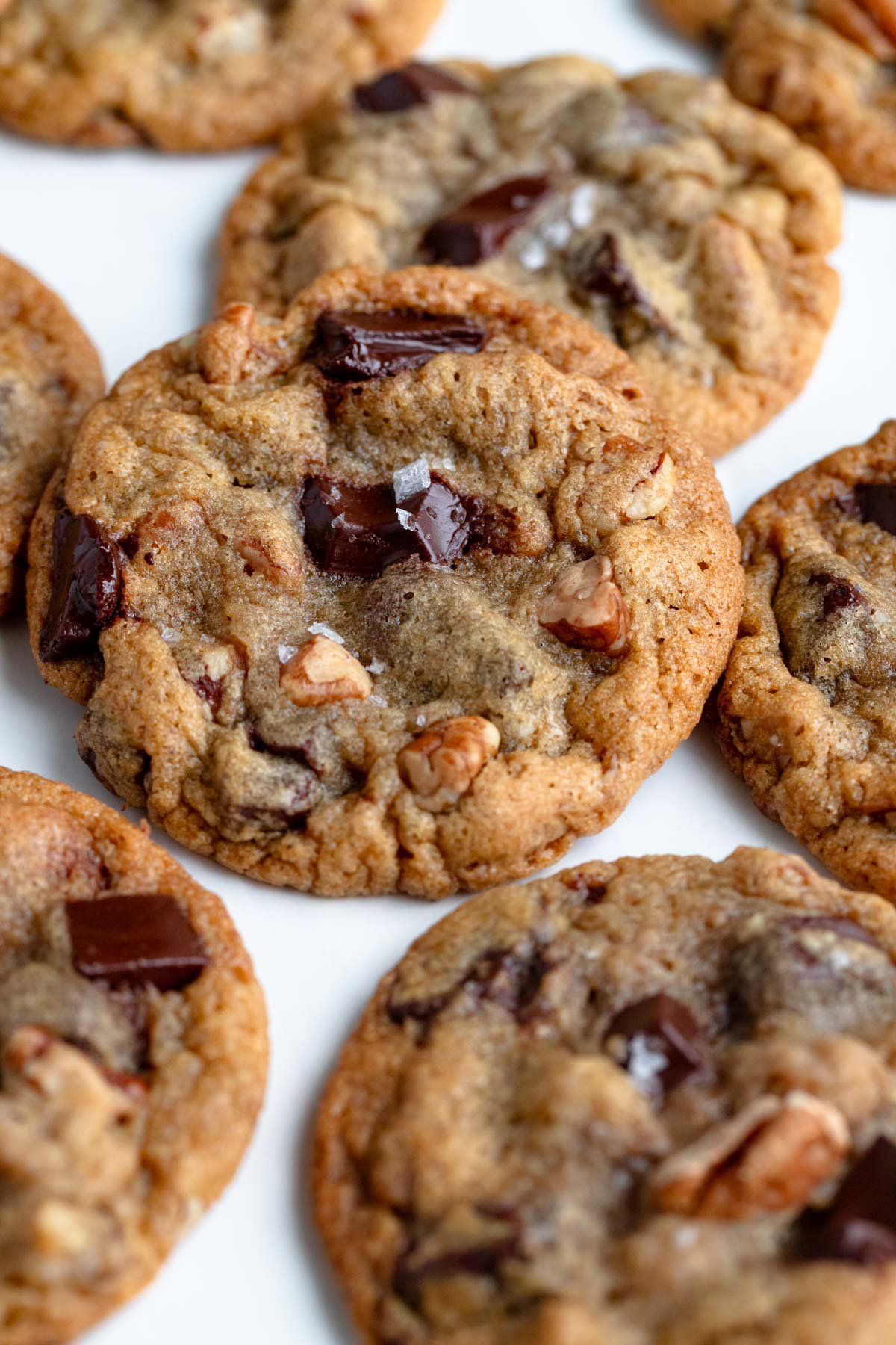Crisp and Chewy Chocolate Chip Pecan Cookies