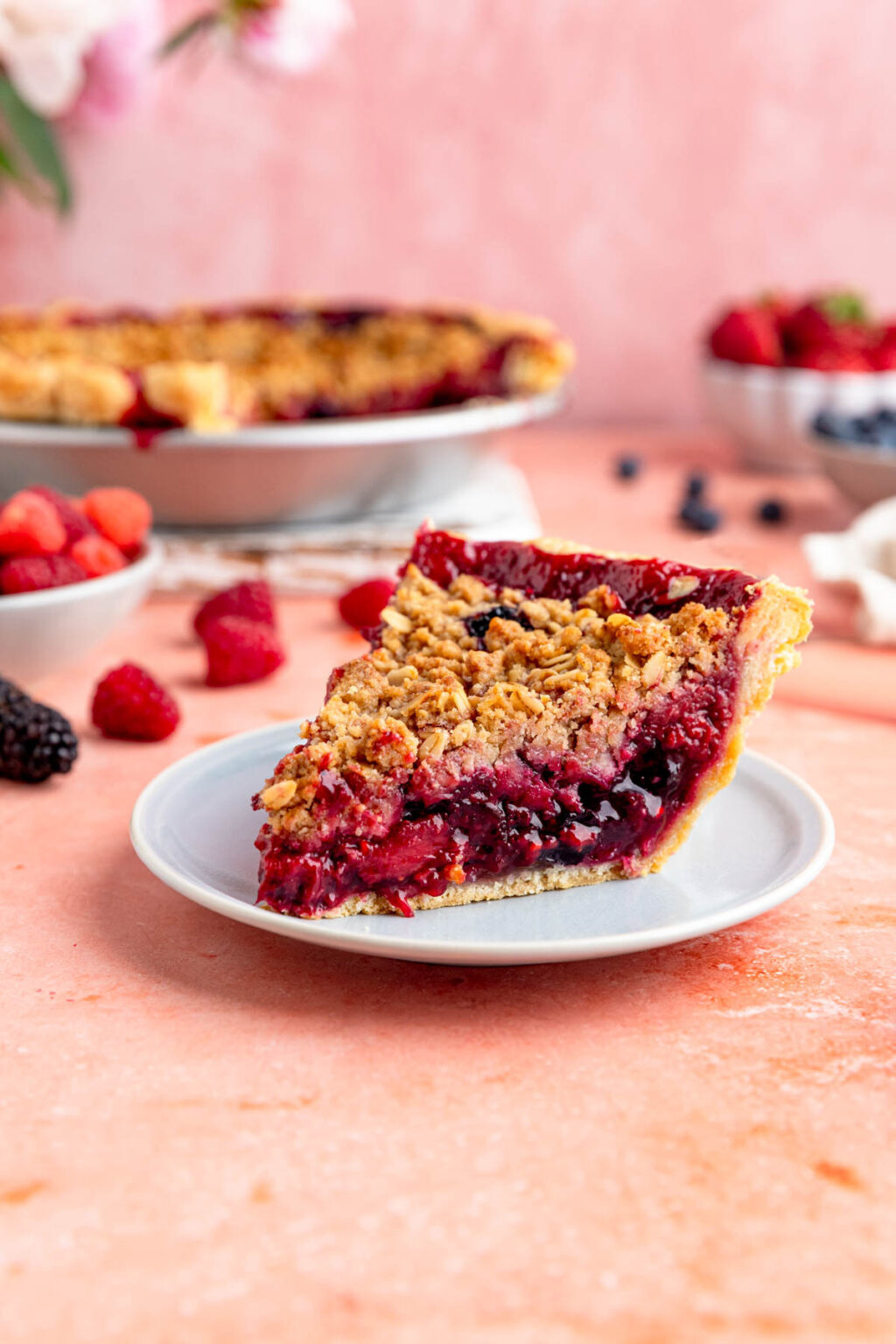 Mixed Berry Crumble Pie with Fresh Berries